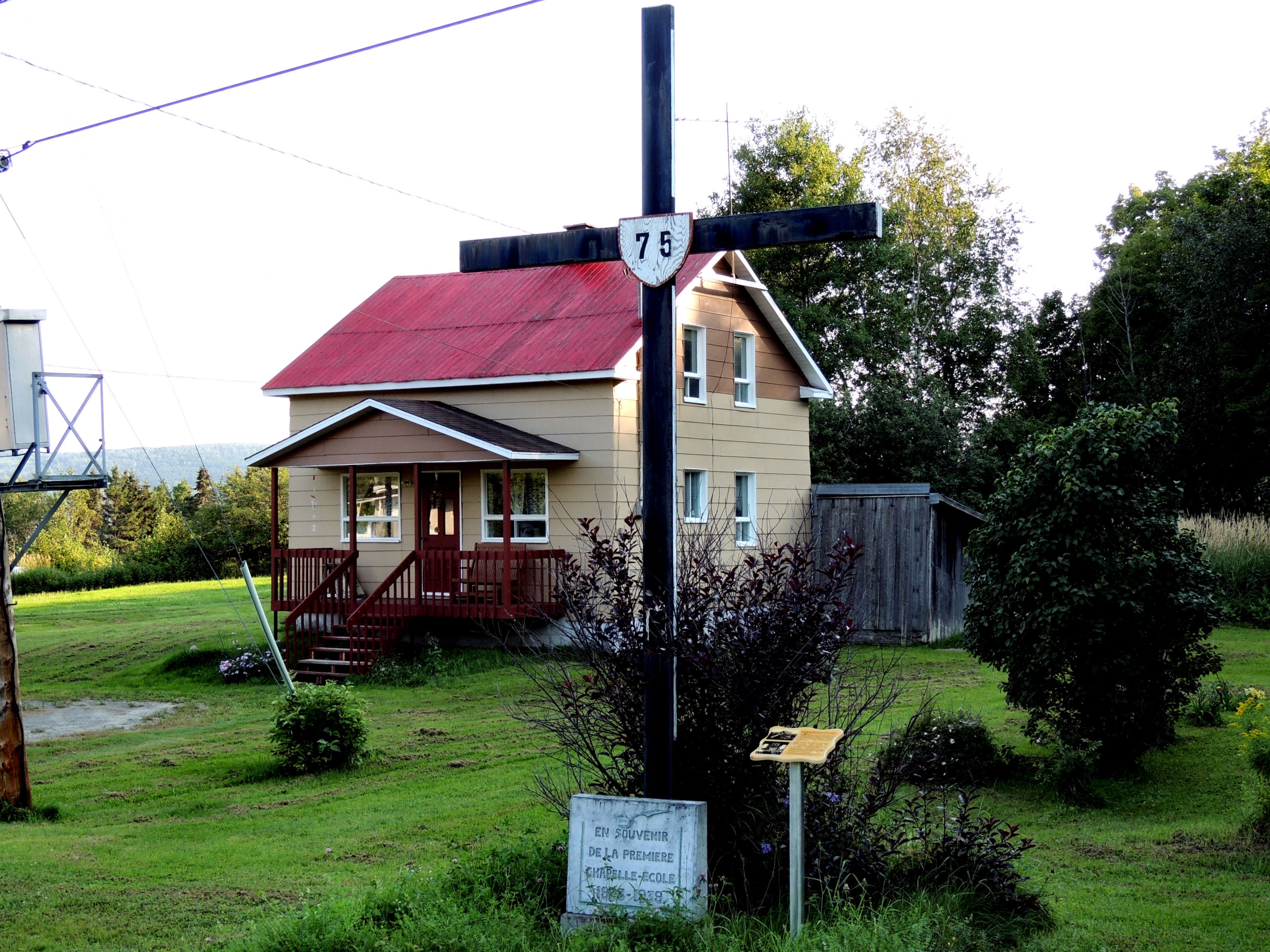 Saint-Juste-du-Lac » Les croix de chemin au Québec